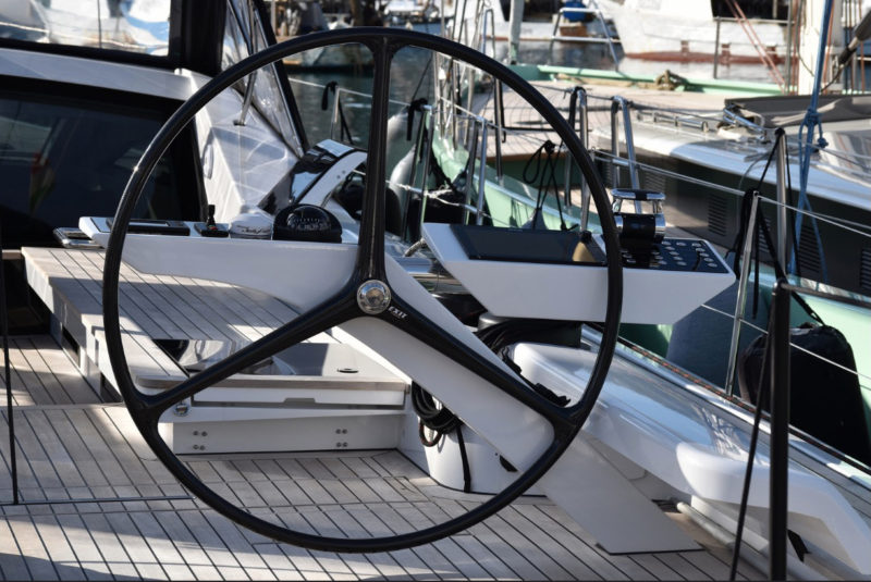 Orion 120 Carbon steering wheels - Exit Carbon | Better Yachting ...